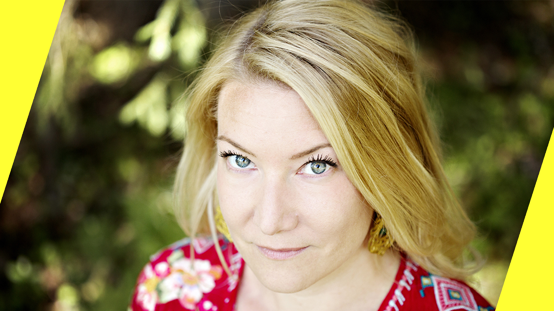 Elin Olofsson: "Mormor! Jag har dedikerat en bok till dig."